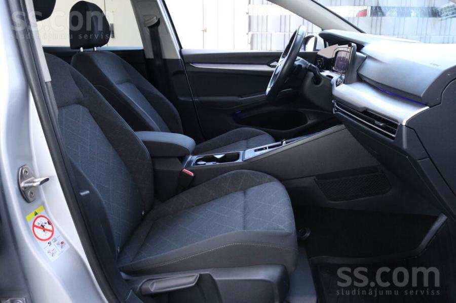Серый Фольксваген Golf 8 2022 в Рига, объемом двигателя 1.50 л и пробегом 141 тыс. км за 14200 €, фото 31 на AUTOMOTO.COM.LV