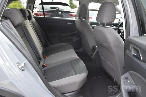 Серый Фольксваген Golf 8 2022 в Кулдига, объемом двигателя 2.00 л и пробегом 0 тыс. км за 23500 €, фото 9 на AUTOMOTO.COM.LV