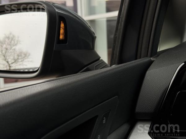 Серый Фольксваген Golf 8 2023 в Валмиера, объемом двигателя 2.00 л и пробегом 182 тыс. км за 16500 €, фото 7 на AUTOMOTO.COM.LV