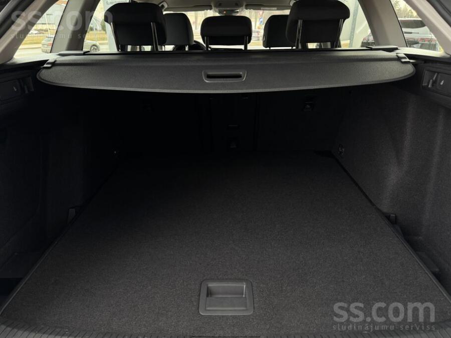 Серый Фольксваген Golf 8 2023 в Валмиера, объемом двигателя 2.00 л и пробегом 182 тыс. км за 16500 €, фото 20 на AUTOMOTO.COM.LV