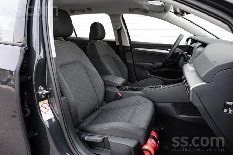 Серый Фольксваген Golf 8 2023 в Рига, объемом двигателя 2.00 л и пробегом 132 тыс. км за 17000 €, фото 8 на AUTOMOTO.COM.LV