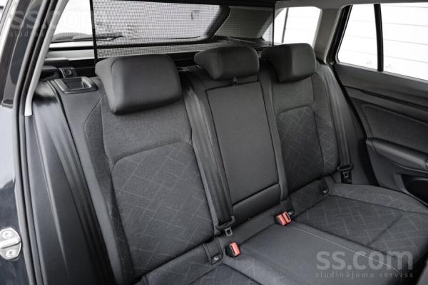 Pelēks Volkswagen Golf VIII 2023 Rīga, ar dzinēja tilpumu 2.00 L un nobraukumu 132 tūkst. km par 17000 €, foto 8 vietnē AUTOMOTO.COM.LV