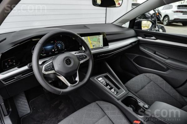 Pelēks Volkswagen Golf VIII 2023 Rīga, ar dzinēja tilpumu 2.00 L un nobraukumu 132 tūkst. km par 17000 €, foto 9 vietnē AUTOMOTO.COM.LV
