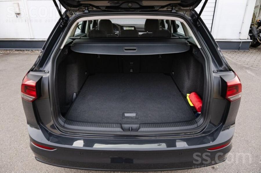 Серый Фольксваген Golf 8 2023 в Рига, объемом двигателя 2.00 л и пробегом 132 тыс. км за 17000 €, фото 25 на AUTOMOTO.COM.LV