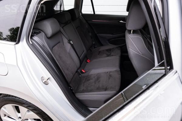 Серый Фольксваген Golf 8 2023 в Рига, объемом двигателя 2.00 л и пробегом 153 тыс. км за 17950 €, фото 8 на AUTOMOTO.COM.LV