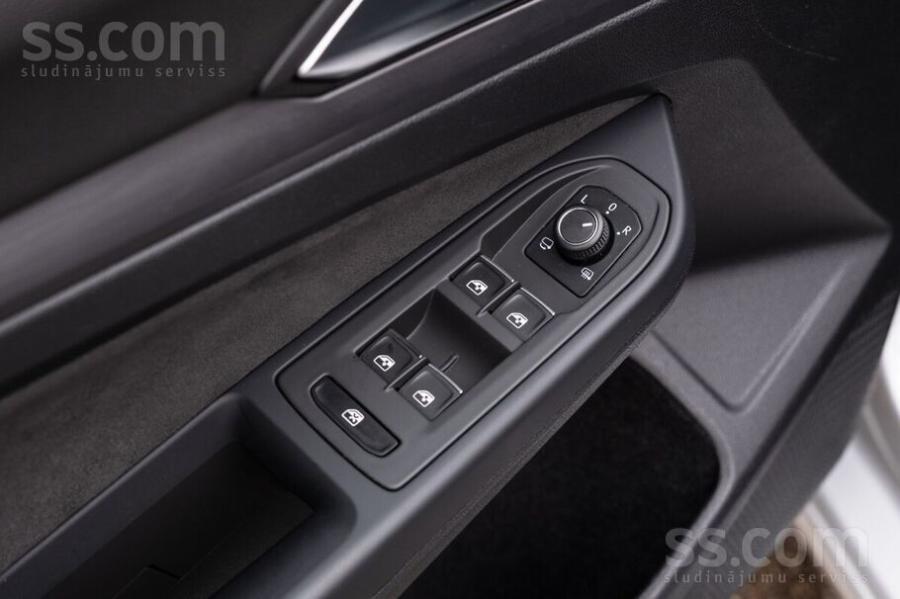 Серый Фольксваген Golf 8 2023 в Рига, объемом двигателя 2.00 л и пробегом 153 тыс. км за 17950 €, фото 23 на AUTOMOTO.COM.LV