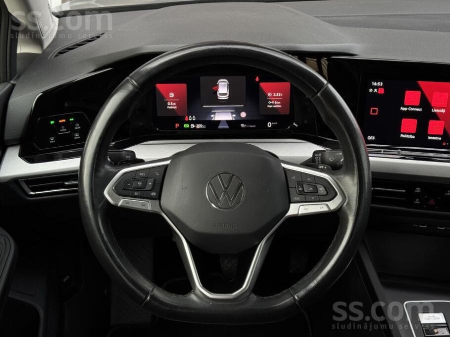 Серый Фольксваген Golf 8 2023 в Валмиера, объемом двигателя 2.00 л и пробегом 182 тыс. км за 16500 €, фото 10 на AUTOMOTO.COM.LV