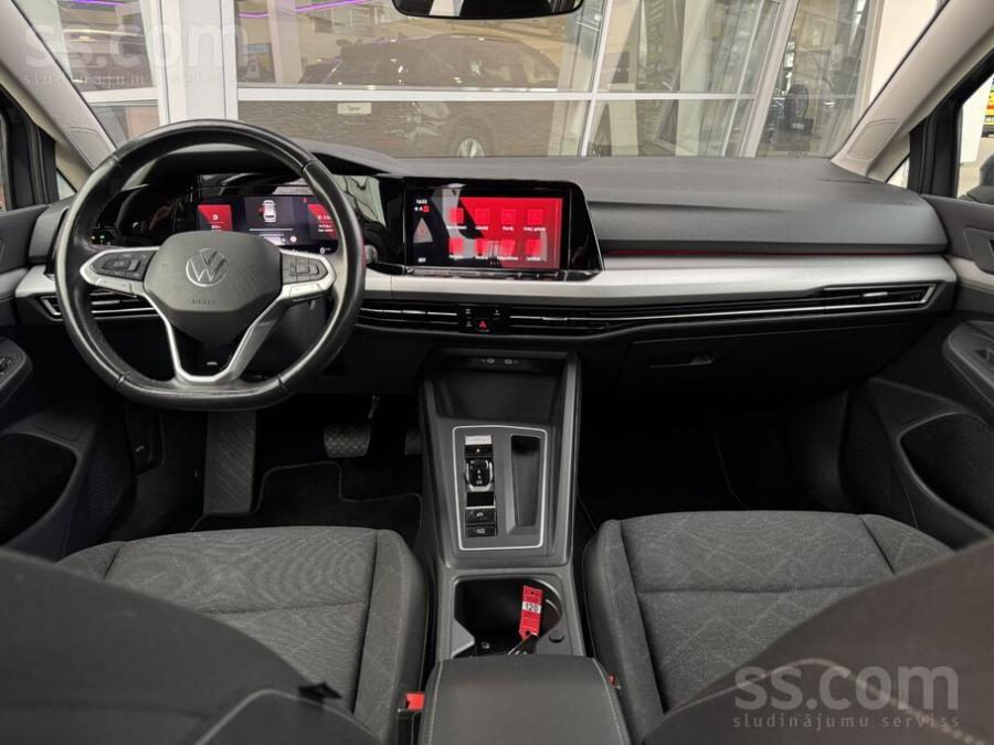 Серый Фольксваген Golf 8 2023 в Валмиера, объемом двигателя 2.00 л и пробегом 182 тыс. км за 16500 €, фото 17 на AUTOMOTO.COM.LV
