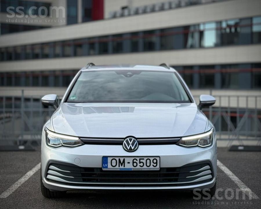 Серый Фольксваген Golf 8 2023 в Рига, объемом двигателя 2.00 л и пробегом 192 тыс. км за 14750 €, фото 4 на AUTOMOTO.COM.LV
