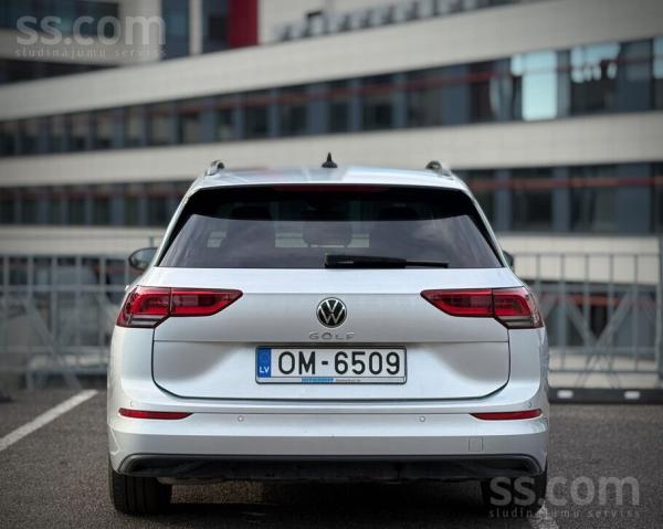 Серый Фольксваген Golf 8 2023 в Рига, объемом двигателя 2.00 л и пробегом 192 тыс. км за 14750 €, фото 4 на AUTOMOTO.COM.LV