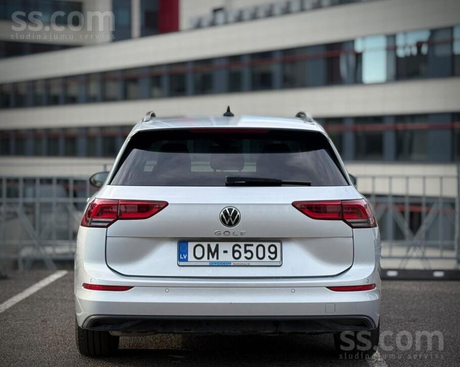 Серый Фольксваген Golf 8 2023 в Рига, объемом двигателя 2.00 л и пробегом 192 тыс. км за 14750 €, фото 5 на AUTOMOTO.COM.LV
