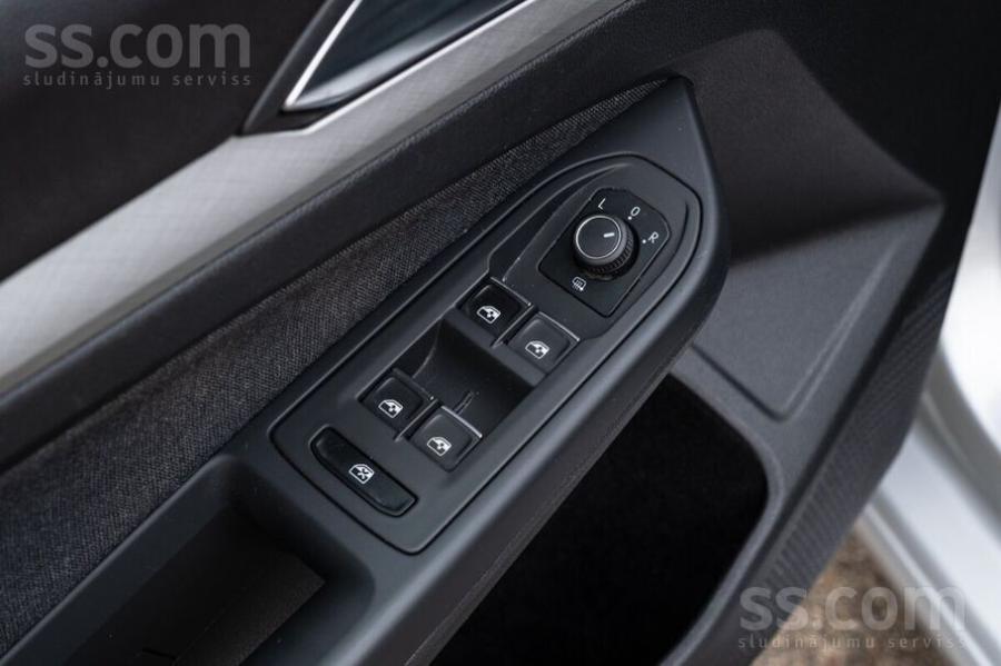 Серый Фольксваген Golf 8 2023 в Рига, объемом двигателя 2.00 л и пробегом 136 тыс. км за 16450 €, фото 19 на AUTOMOTO.COM.LV
