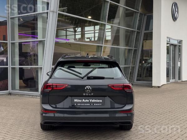 Серый Фольксваген Golf 8 2024 в Валмиера, объемом двигателя 2.00 л и пробегом 158 тыс. км за 15500 €, фото 5 на AUTOMOTO.COM.LV