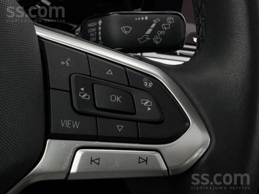 Серый Фольксваген Golf 8 2024 в Валмиера, объемом двигателя 2.00 л и пробегом 158 тыс. км за 15500 €, фото 12 на AUTOMOTO.COM.LV