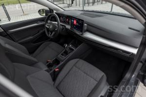 Grey Volkswagen Golf VIII 2025 in Riga, with an engine capacity of 1.50 L and mileage of 47 thousand km for 19500 €, photo 10 on AUTOMOTO.COM.LV