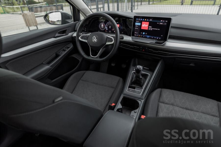 Grey Volkswagen Golf VIII 2025 in Riga, with an engine capacity of 1.50 L and mileage of 47 thousand km for 19500 €, photo 12 on AUTOMOTO.COM.LV