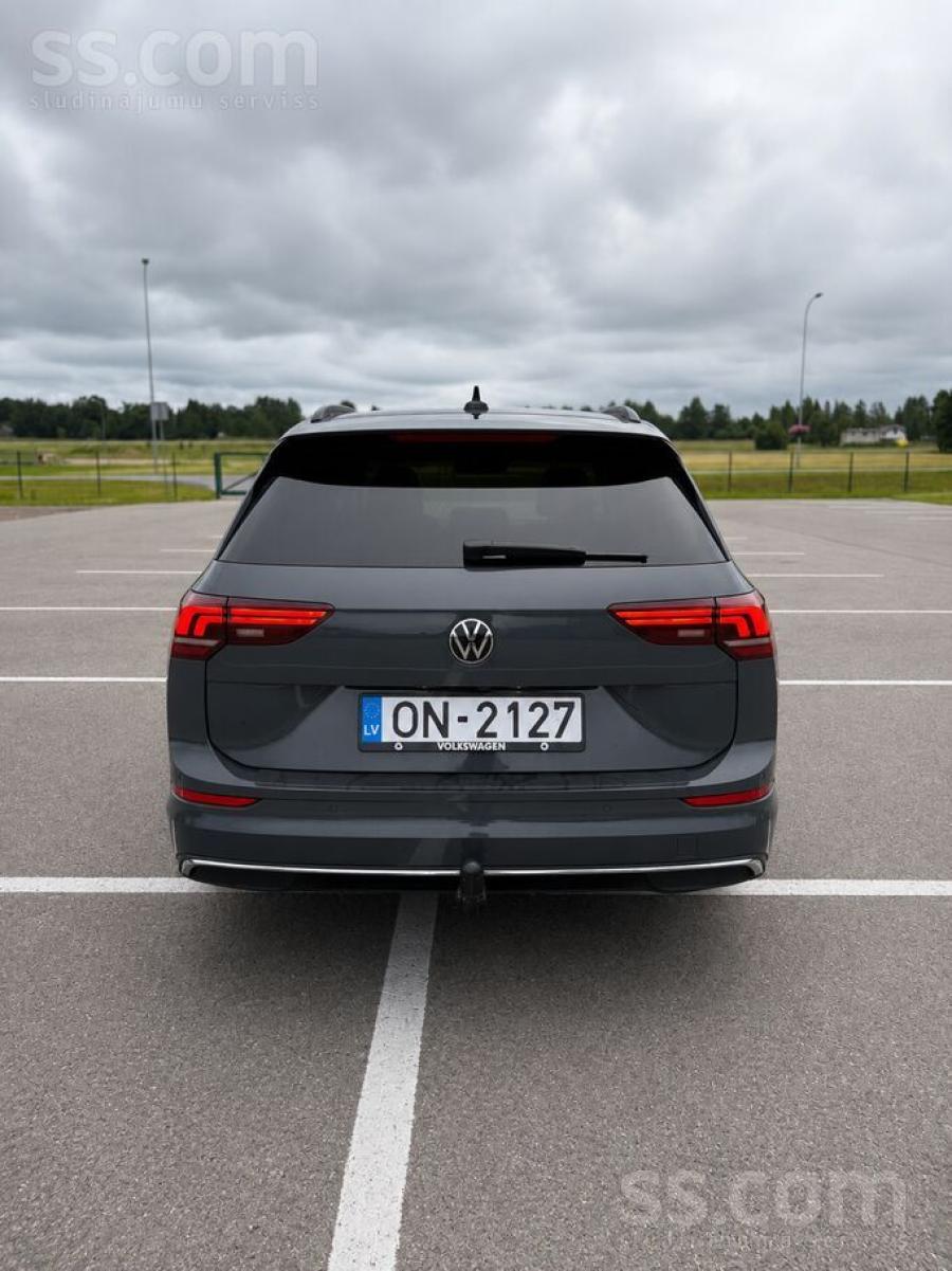 Grey Volkswagen Golf VIII 2025 in Cesis, with an engine capacity of 1.50 L and mileage of 6 thousand km for 27999 €, photo 8 on AUTOMOTO.COM.LV