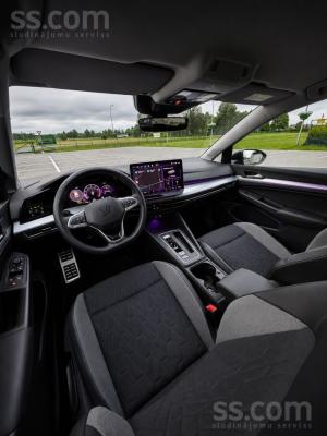 Grey Volkswagen Golf VIII 2025 in Cesis, with an engine capacity of 1.50 L and mileage of 6 thousand km for 27999 €, photo 19 on AUTOMOTO.COM.LV