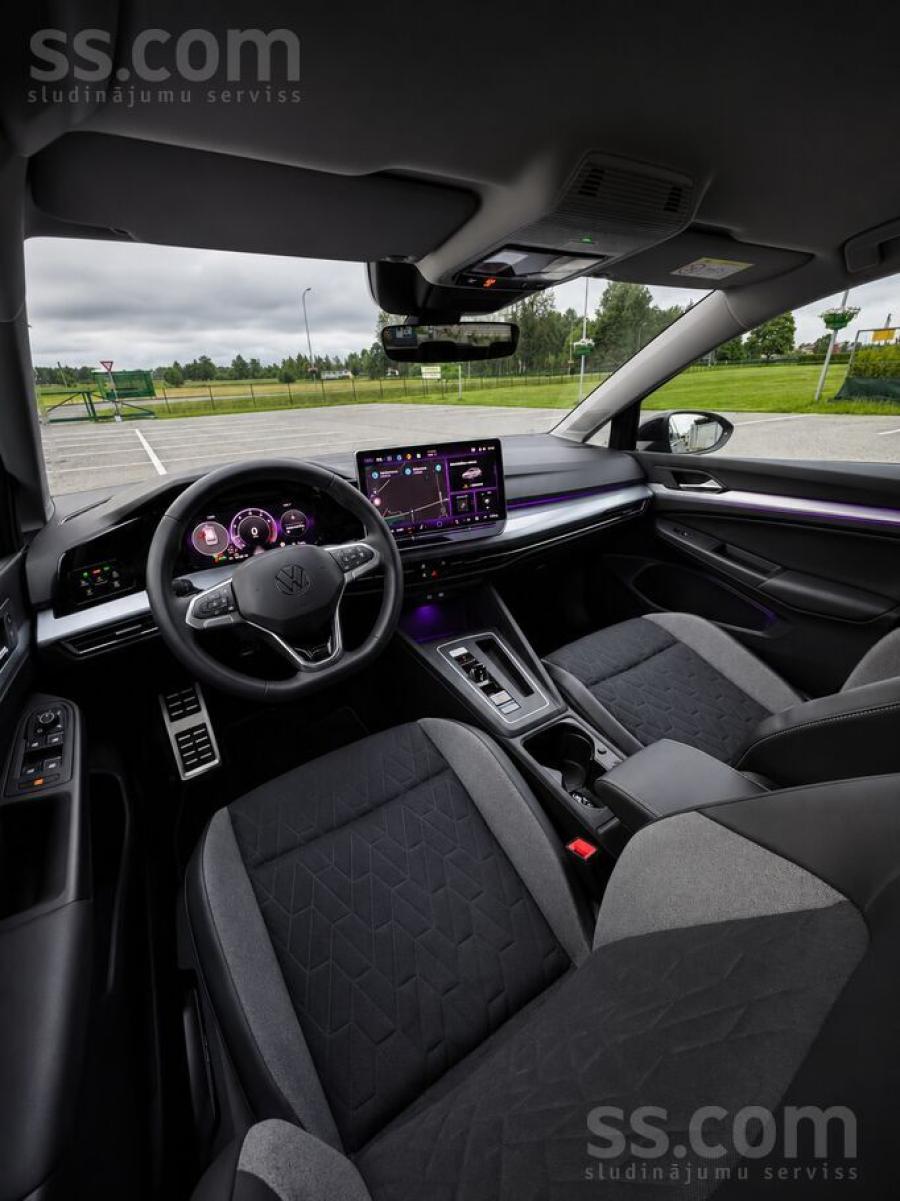 Grey Volkswagen Golf VIII 2025 in Cesis, with an engine capacity of 1.50 L and mileage of 6 thousand km for 27999 €, photo 19 on AUTOMOTO.COM.LV