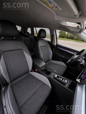 Grey Volkswagen Golf VIII 2025 in Cesis, with an engine capacity of 1.50 L and mileage of 6 thousand km for 27999 €, photo 25 on AUTOMOTO.COM.LV
