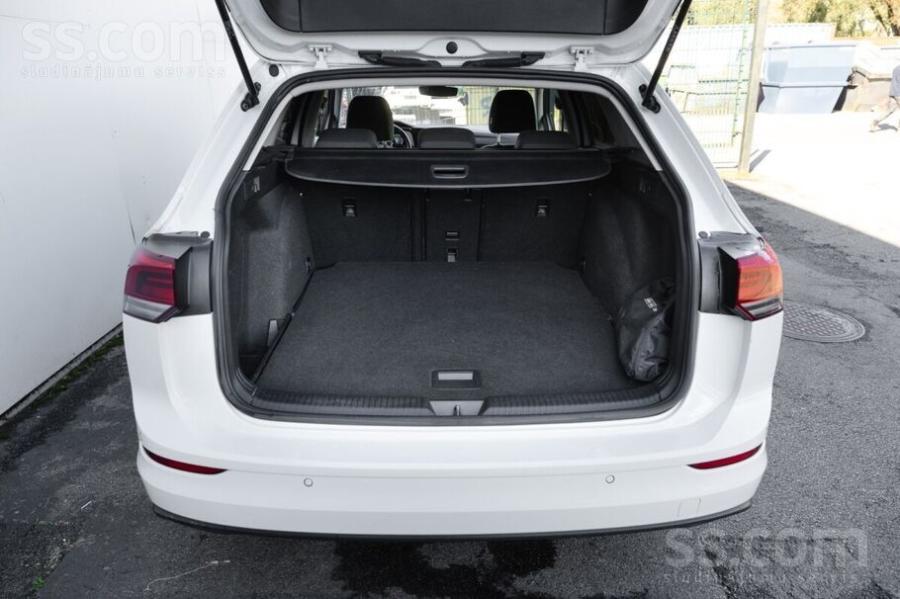 Volkswagen Golf VIII 2022 in Riga, with an engine capacity of 1.50 L and mileage of 123 thousand km for 16200 €, photo 10 on AUTOMOTO.COM.LV