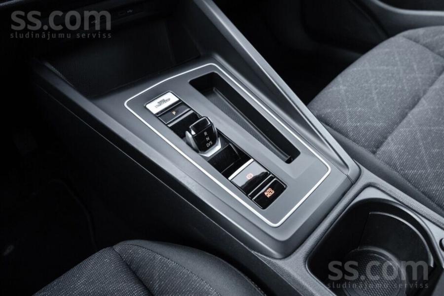 Volkswagen Golf VIII 2022 in Riga, with an engine capacity of 1.50 L and mileage of 123 thousand km for 16200 €, photo 17 on AUTOMOTO.COM.LV