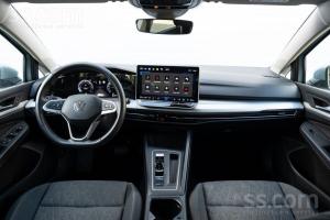 Volkswagen Golf VIII 2025 Rīga, ar dzinēja tilpumu 2.00 L un nobraukumu 30 tūkst. km par 24950 €, foto 9 vietnē AUTOMOTO.COM.LV
