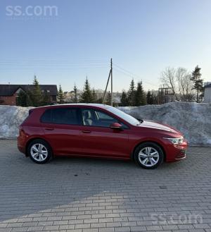 Sarkans Volkswagen Golf VIII 2021 Rēzekne, ar dzinēja tilpumu 1.00 L un nobraukumu 84 tūkst. km par 17500 €, foto 4 vietnē AUTOMOTO.COM.LV