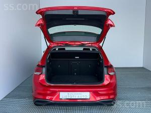 Sarkans Volkswagen Golf VIII 2021 Rīga, ar dzinēja tilpumu 2.00 L un nobraukumu 197 tūkst. km par 12990 €, foto 6 vietnē AUTOMOTO.COM.LV