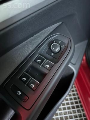 Sarkans Volkswagen Golf VIII 2021 Rīga, ar dzinēja tilpumu 2.00 L un nobraukumu 197 tūkst. km par 12990 €, foto 8 vietnē AUTOMOTO.COM.LV