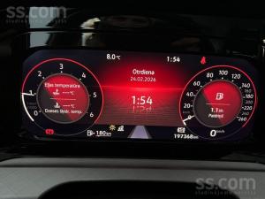 Sarkans Volkswagen Golf VIII 2021 Rīga, ar dzinēja tilpumu 2.00 L un nobraukumu 197 tūkst. km par 12990 €, foto 11 vietnē AUTOMOTO.COM.LV