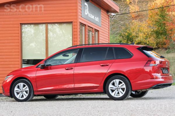 Red Volkswagen Golf VIII 2022 in Tukums, with an engine capacity of 2.00 L and mileage of 241 thousand km for 11490 €, photo 6 on AUTOMOTO.COM.LV
