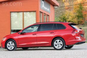 Красный Фольксваген Golf 8 2022 в Тукумс, объемом двигателя 2.00 л и пробегом 241 тыс. км за 11490 €, фото 6 на AUTOMOTO.COM.LV