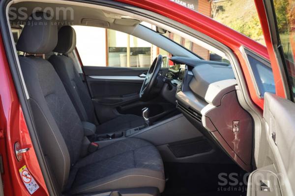 Red Volkswagen Golf VIII 2022 in Tukums, with an engine capacity of 2.00 L and mileage of 241 thousand km for 11490 €, photo 9 on AUTOMOTO.COM.LV