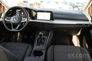 Красный Фольксваген Golf 8 2022 в Тукумс, объемом двигателя 2.00 л и пробегом 241 тыс. км за 11490 €, фото 10 на AUTOMOTO.COM.LV