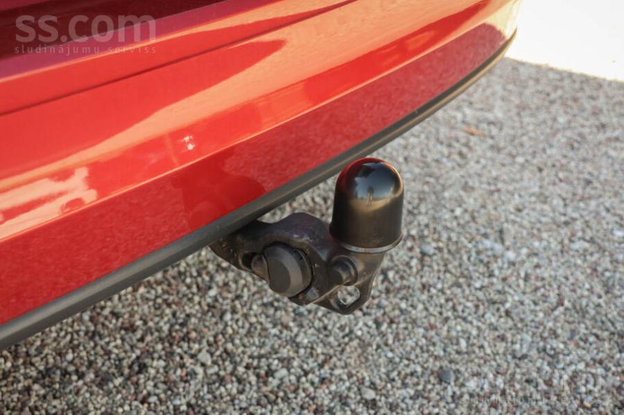 Красный Фольксваген Golf 8 2022 в Тукумс, объемом двигателя 2.00 л и пробегом 241 тыс. км за 11490 €, фото 21 на AUTOMOTO.COM.LV