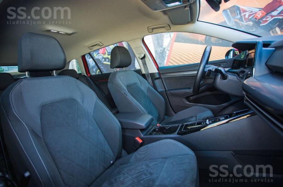 Красный Фольксваген Golf 8 2023 в Рига, объемом двигателя 1.50 л и пробегом 50 тыс. км за 22950 €, фото 9 на AUTOMOTO.COM.LV