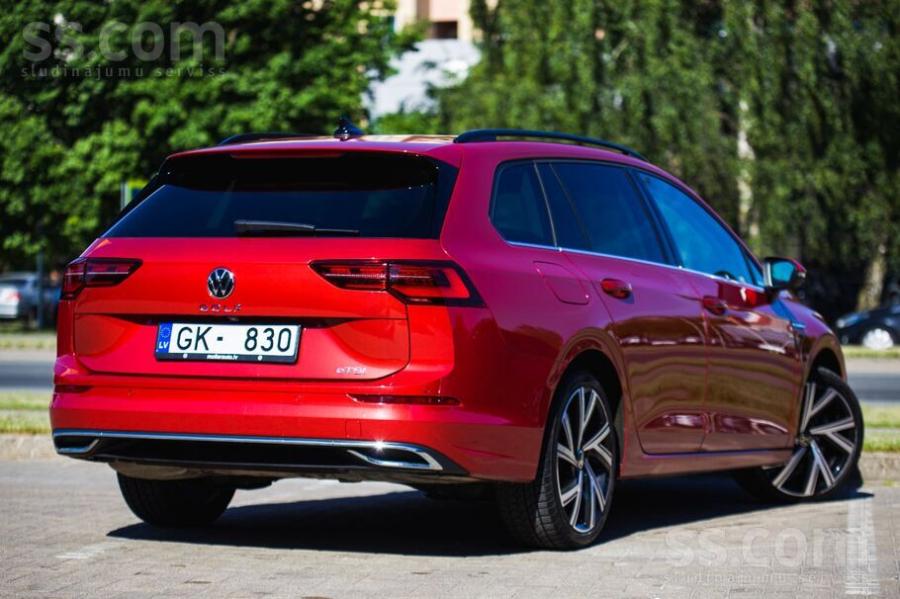 Красный Фольксваген Golf 8 2023 в Рига, объемом двигателя 1.50 л и пробегом 50 тыс. км за 21900 €, фото 5 на AUTOMOTO.COM.LV