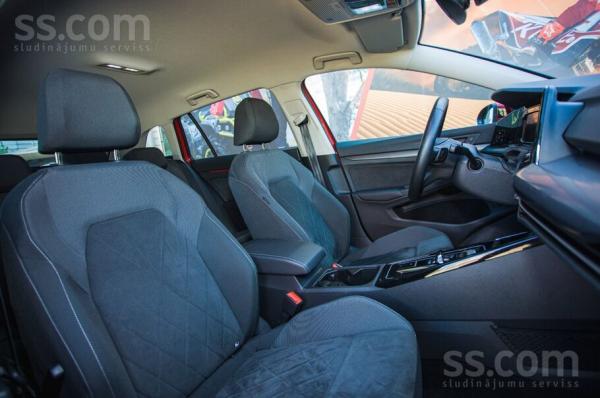 Red Volkswagen Golf VIII 2023 in Riga, with an engine capacity of 1.50 L and mileage of 50 thousand km for 21900 €, photo 8 on AUTOMOTO.COM.LV