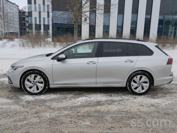 Volkswagen Golf VIII 2021 in Riga, with an engine capacity of 1.50 L and mileage of 57 thousand km for 18700 €, photo 2 on AUTOMOTO.COM.LV