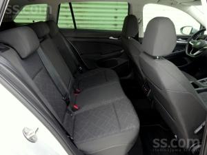 Volkswagen Golf VIII 2021 in Riga, with an engine capacity of 2.00 L and mileage of 150 thousand km for 15990 €, photo 10 on AUTOMOTO.COM.LV