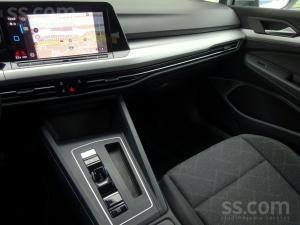 Volkswagen Golf VIII 2021 in Riga, with an engine capacity of 2.00 L and mileage of 150 thousand km for 15990 €, photo 11 on AUTOMOTO.COM.LV