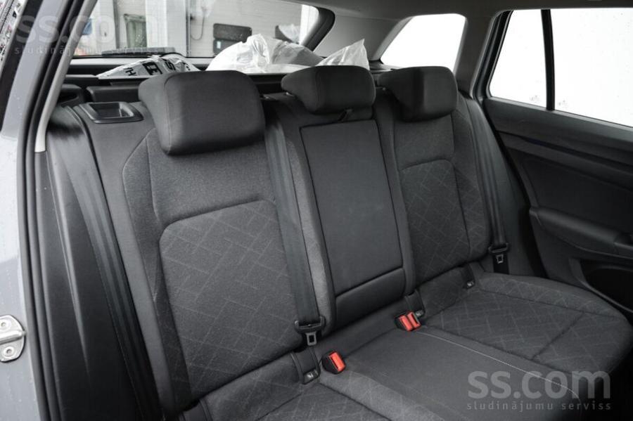 Volkswagen Golf VIII 2022 in Riga, with an engine capacity of 1.50 L and mileage of 135 thousand km for 15850 €, photo 7 on AUTOMOTO.COM.LV