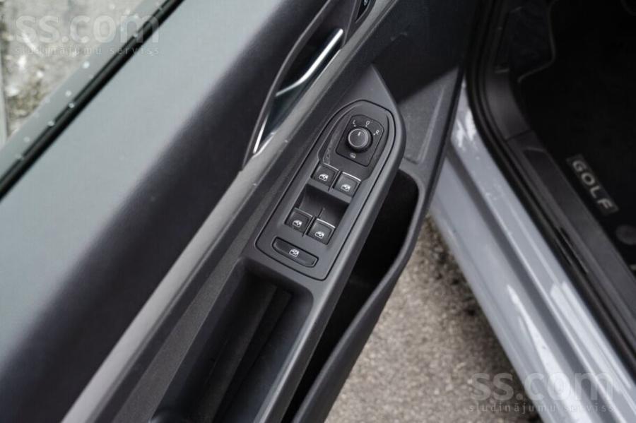 Volkswagen Golf VIII 2022 in Riga, with an engine capacity of 1.50 L and mileage of 135 thousand km for 15850 €, photo 9 on AUTOMOTO.COM.LV