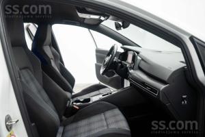 Balts Volkswagen Golf VIII 2021 Tallina, ar dzinēja tilpumu 1.40 L un nobraukumu 63 tūkst. km par 19999 €, foto 10 vietnē AUTOMOTO.COM.LV