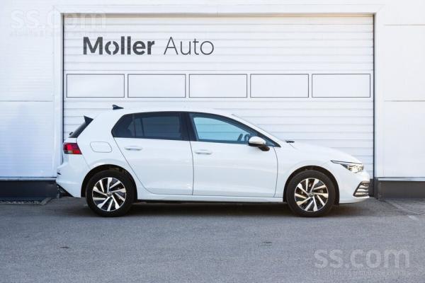 White Volkswagen Golf VIII 2021 in Riga, with an engine capacity of 1.40 L and mileage of 89 thousand km for 20900 €, photo 5 on AUTOMOTO.COM.LV