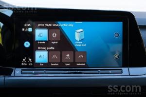 Balts Volkswagen Golf VIII 2021 Rīga, ar dzinēja tilpumu 1.40 L un nobraukumu 89 tūkst. km par 20900 €, foto 17 vietnē AUTOMOTO.COM.LV