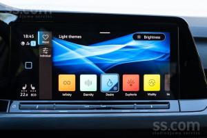 Balts Volkswagen Golf VIII 2021 Rīga, ar dzinēja tilpumu 1.40 L un nobraukumu 89 tūkst. km par 20900 €, foto 18 vietnē AUTOMOTO.COM.LV