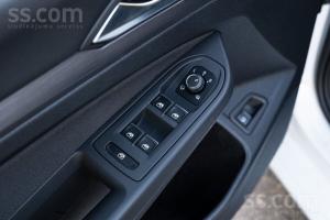 Balts Volkswagen Golf VIII 2021 Rīga, ar dzinēja tilpumu 1.40 L un nobraukumu 89 tūkst. km par 20900 €, foto 21 vietnē AUTOMOTO.COM.LV