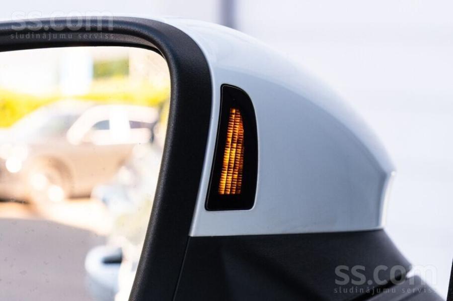 Balts Volkswagen Golf VIII 2021 Rīga, ar dzinēja tilpumu 1.40 L un nobraukumu 89 tūkst. km par 20900 €, foto 23 vietnē AUTOMOTO.COM.LV